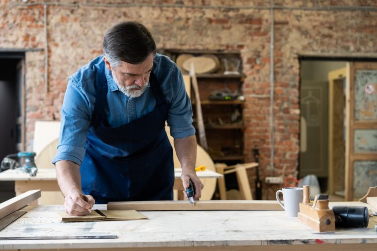 The Dos, Don’ts, and How-tos of Woodworking - Cambridge Entrepreneur ...